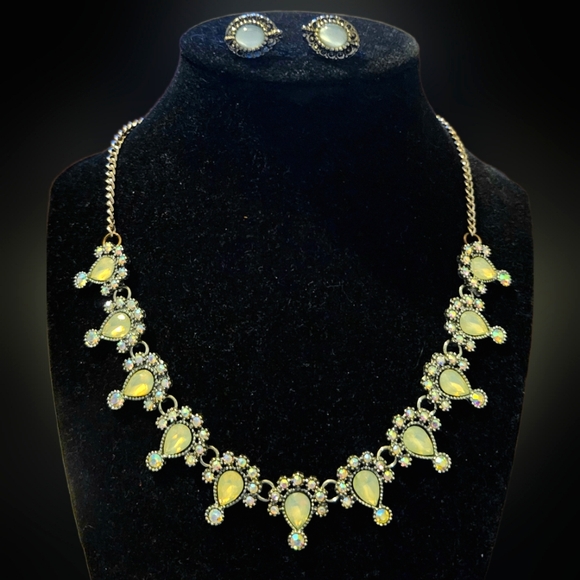 Plunder Designs | Jewelry | Vintage Plunder Design Necklace Moonstone ...